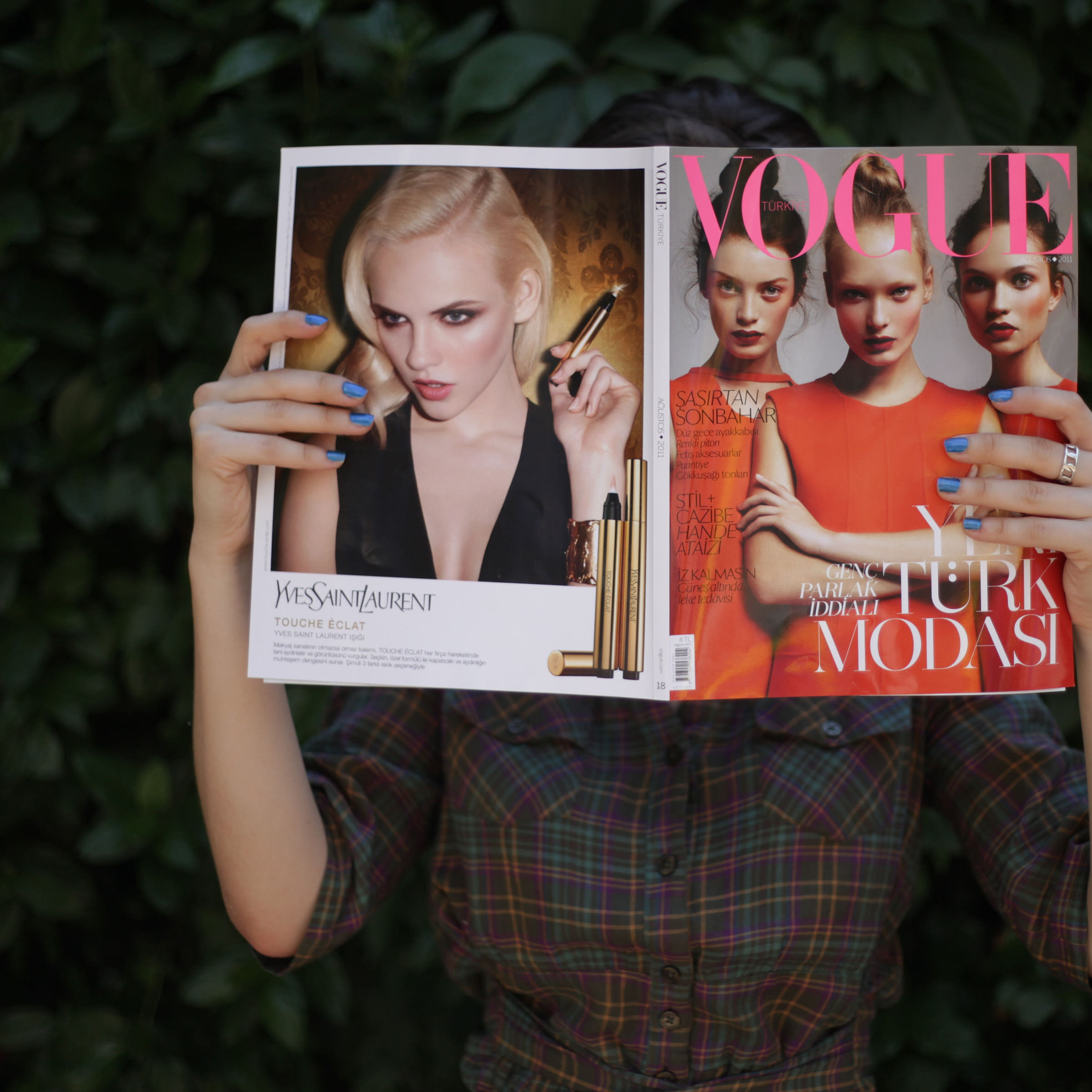 Hacer Un Logotipo De Revista