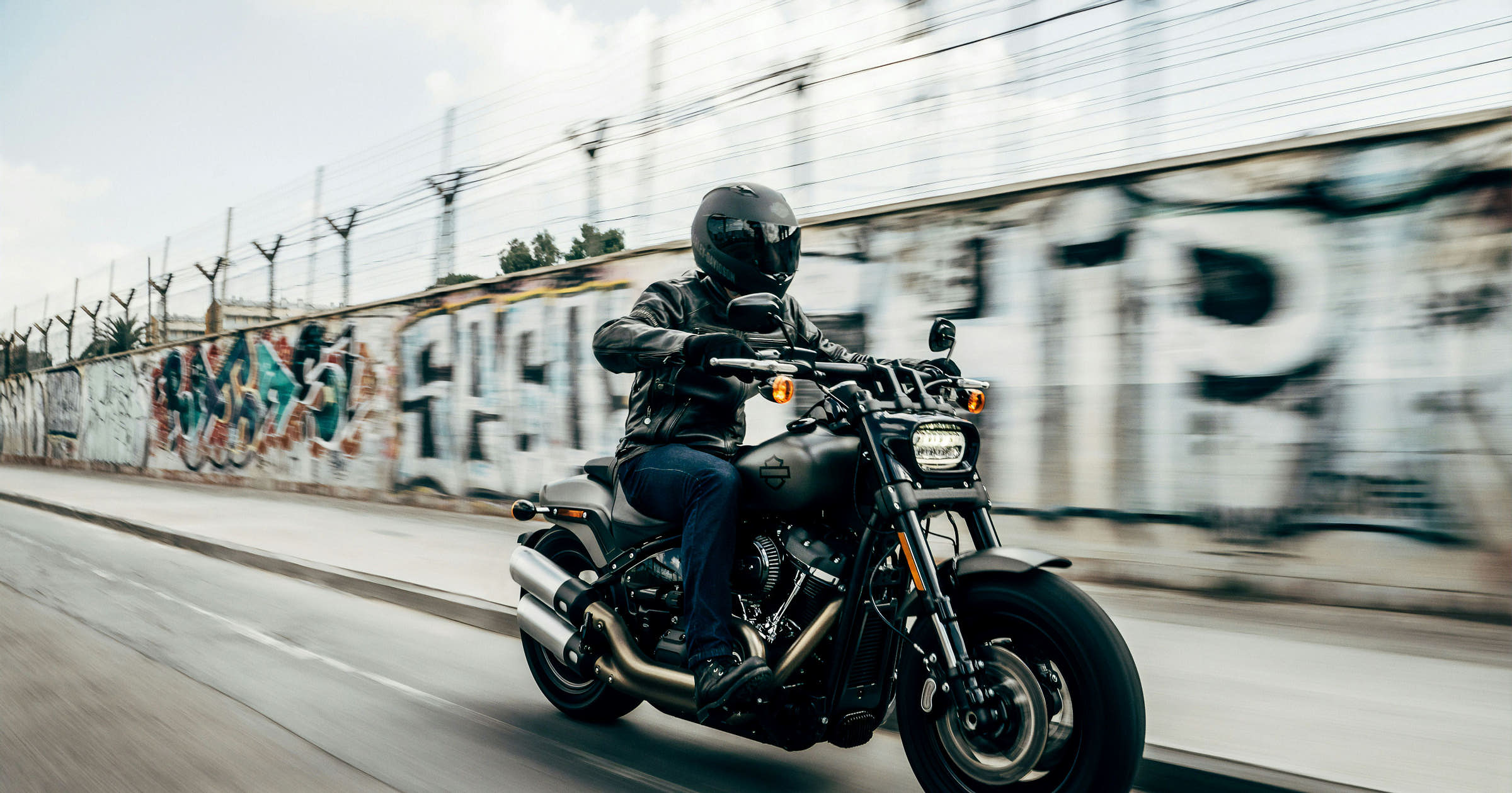 Motorcycle Website Examples - In-Depth Reviews of 5 Powerful Sites